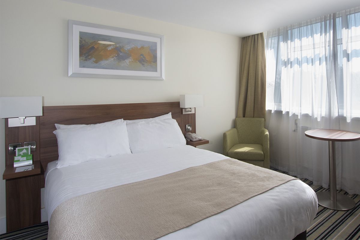 Hotel next to York Racecourse free car parking